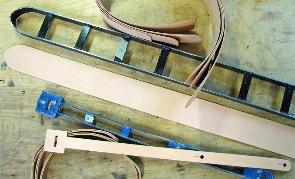Leather Guitar Straps Guide - Leathersmith Designs Inc.