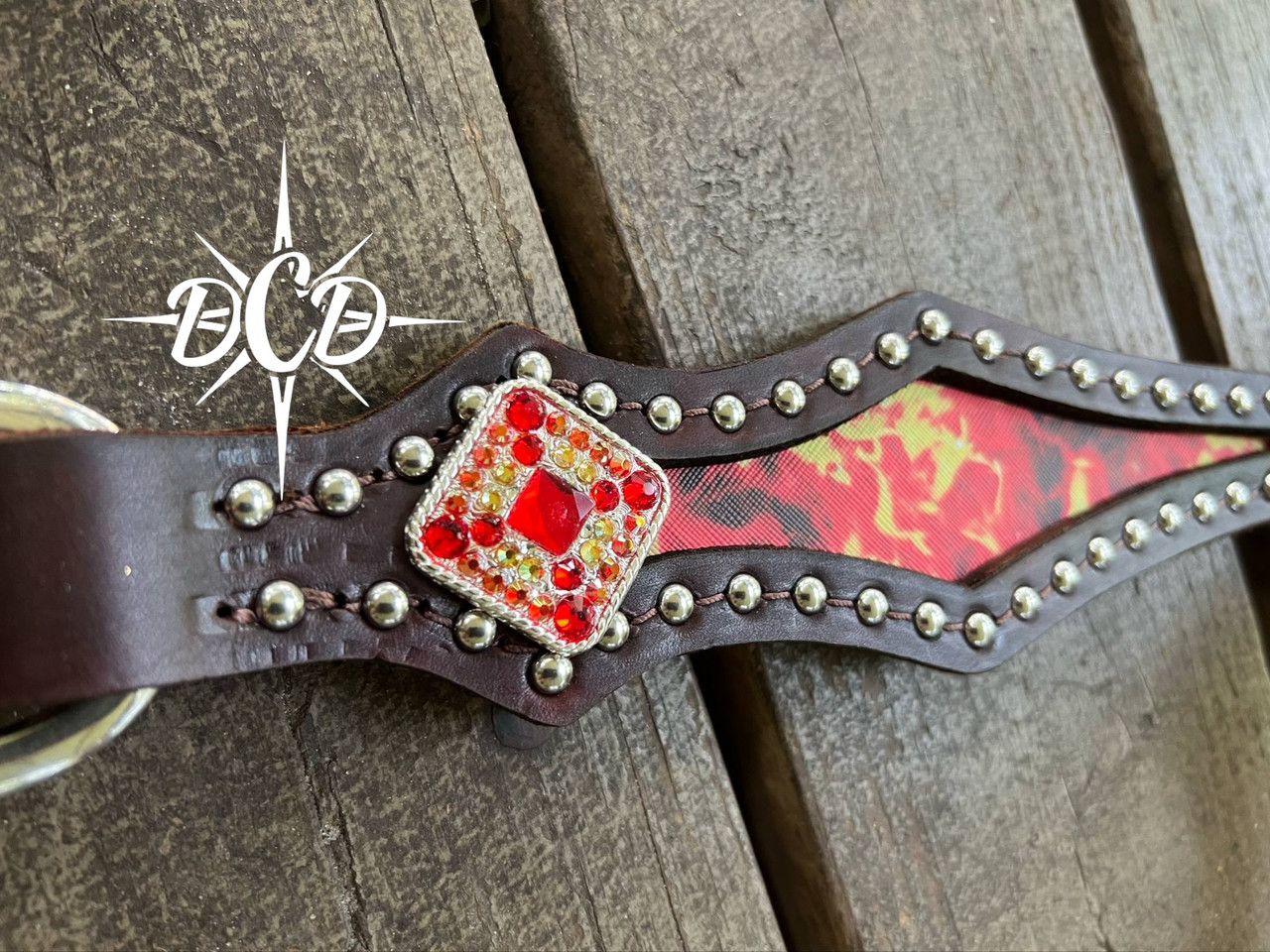 Fire print Spot Trim tack set