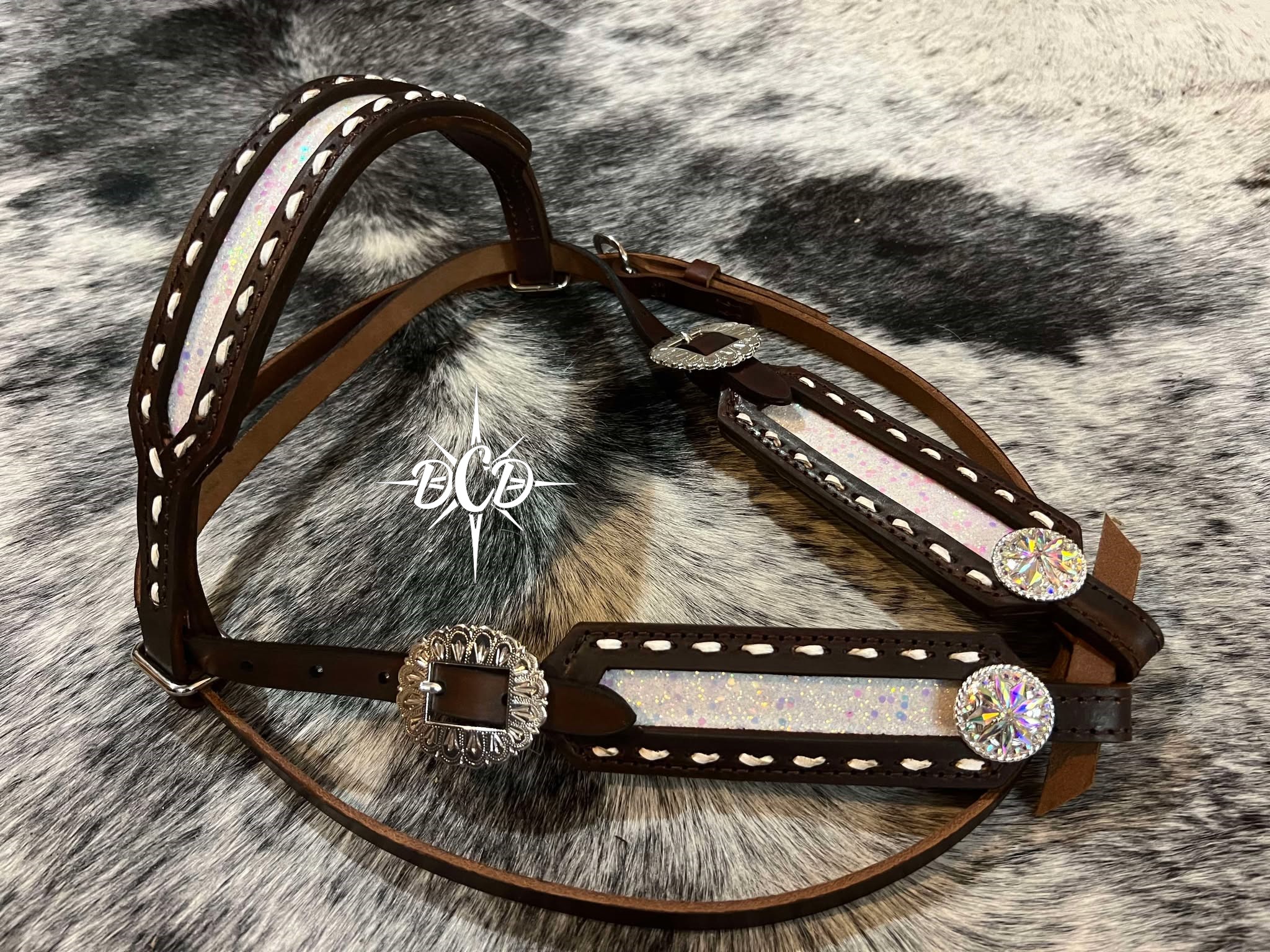 Pearl White Glitter Tack set