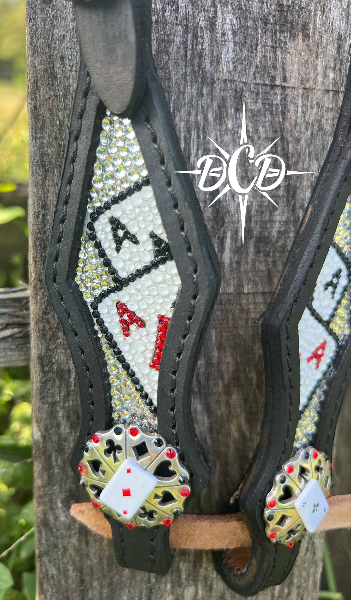 Poker Face Tack Set