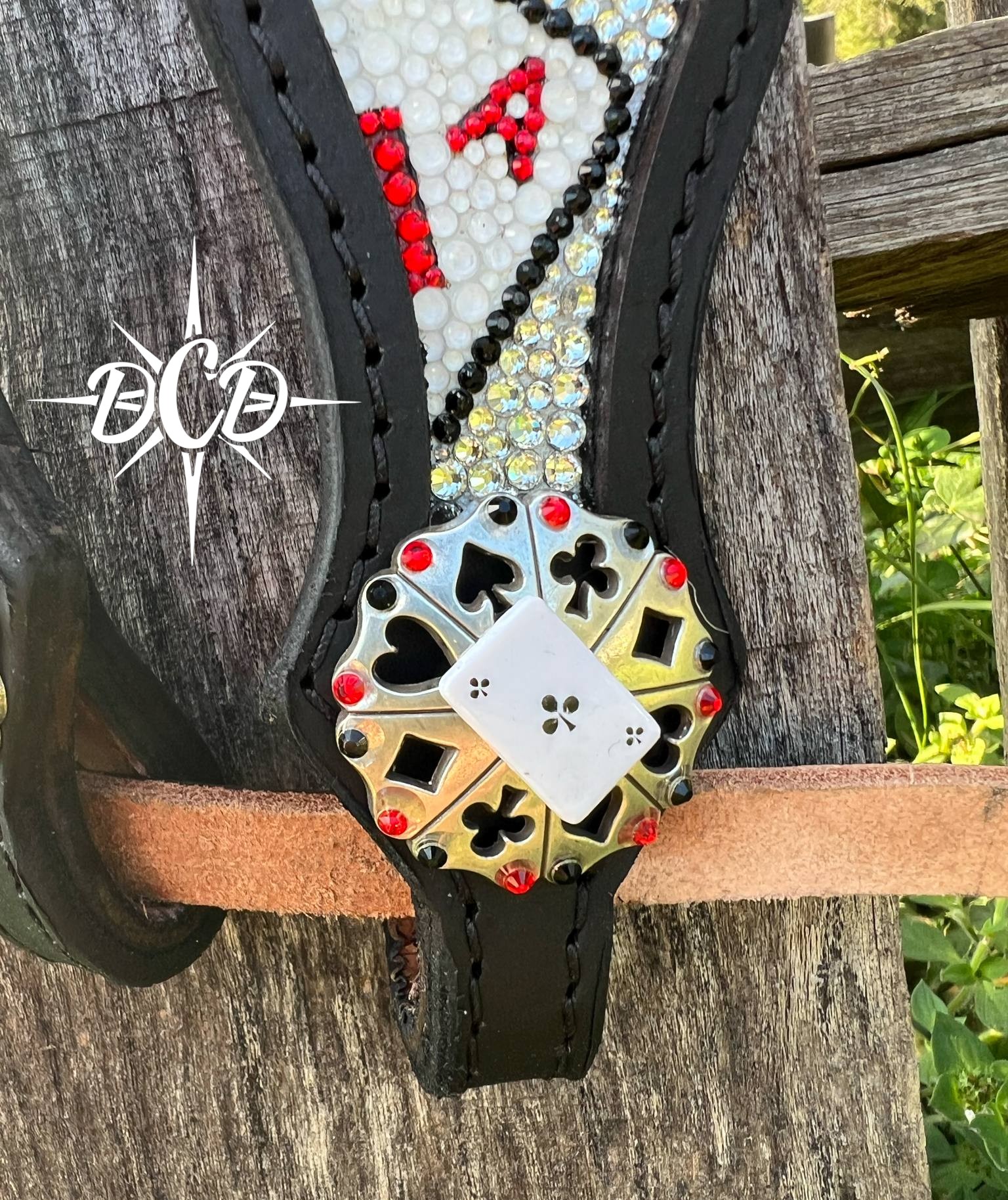 Poker Face Tack Set
