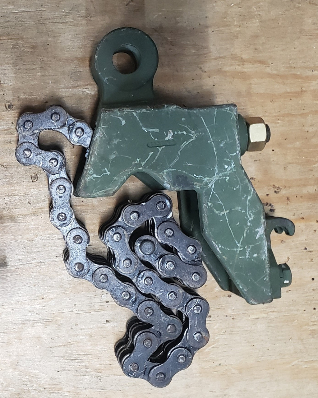 TOW BAR Dual Chain AXLE CLAMP ADAPTER 7551069 - SARCO, Inc