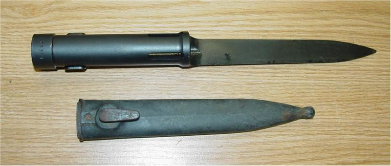 Original FAL Bayonets with Later Plastic Scabbard (BAY171)
