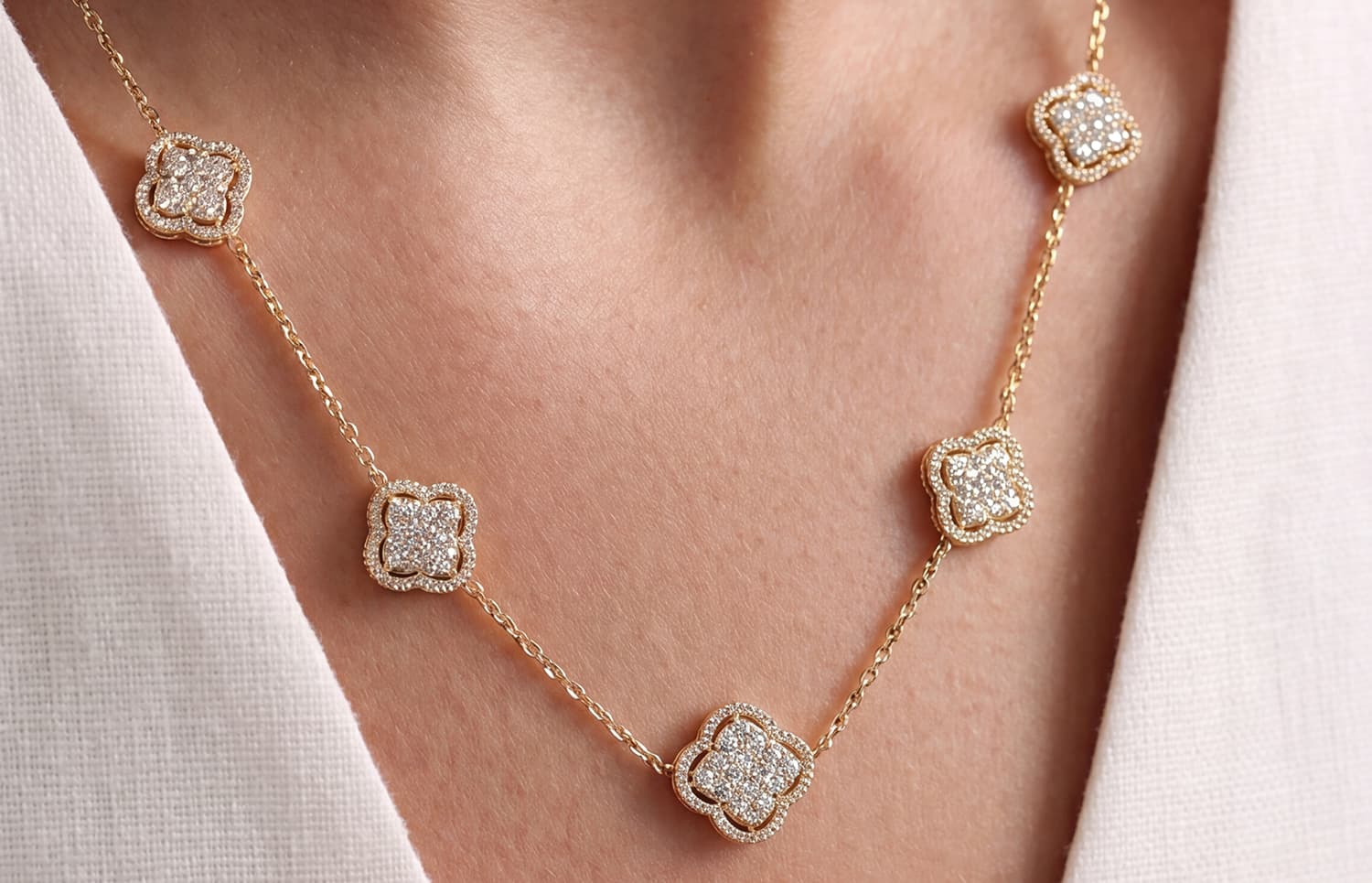 Yellow Gold Is Back — And This Time It's Not Going Anywhere - Majesty ...