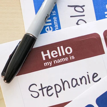 Name Tags - 2-1/3 x 3-3/8 8 por Hoja Entrega Gratis todo Puerto Rico
