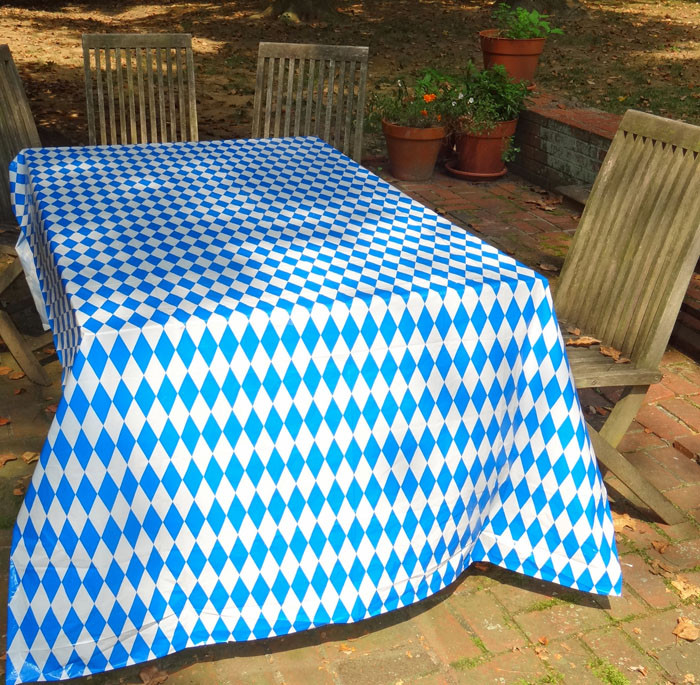The Taste of Germany Bavarian Table Cover 54" x 108" plastic (1/pkg ...