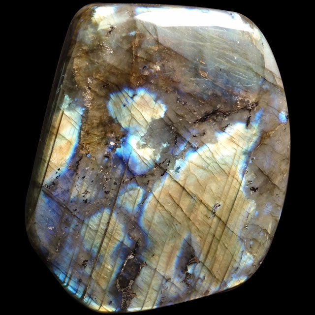 Labradorite specimen
