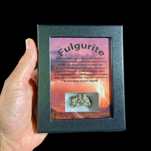 Fulgurite for sale | Pangaea Industries/Fossilsplus
