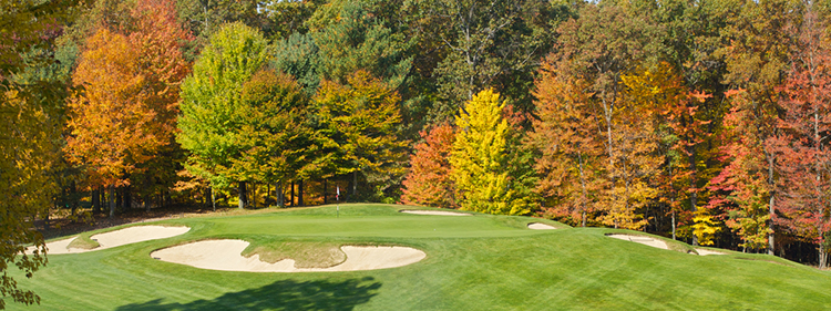 12 American Golf Courses to Enjoy the Fall Foliage - golfcartking.com