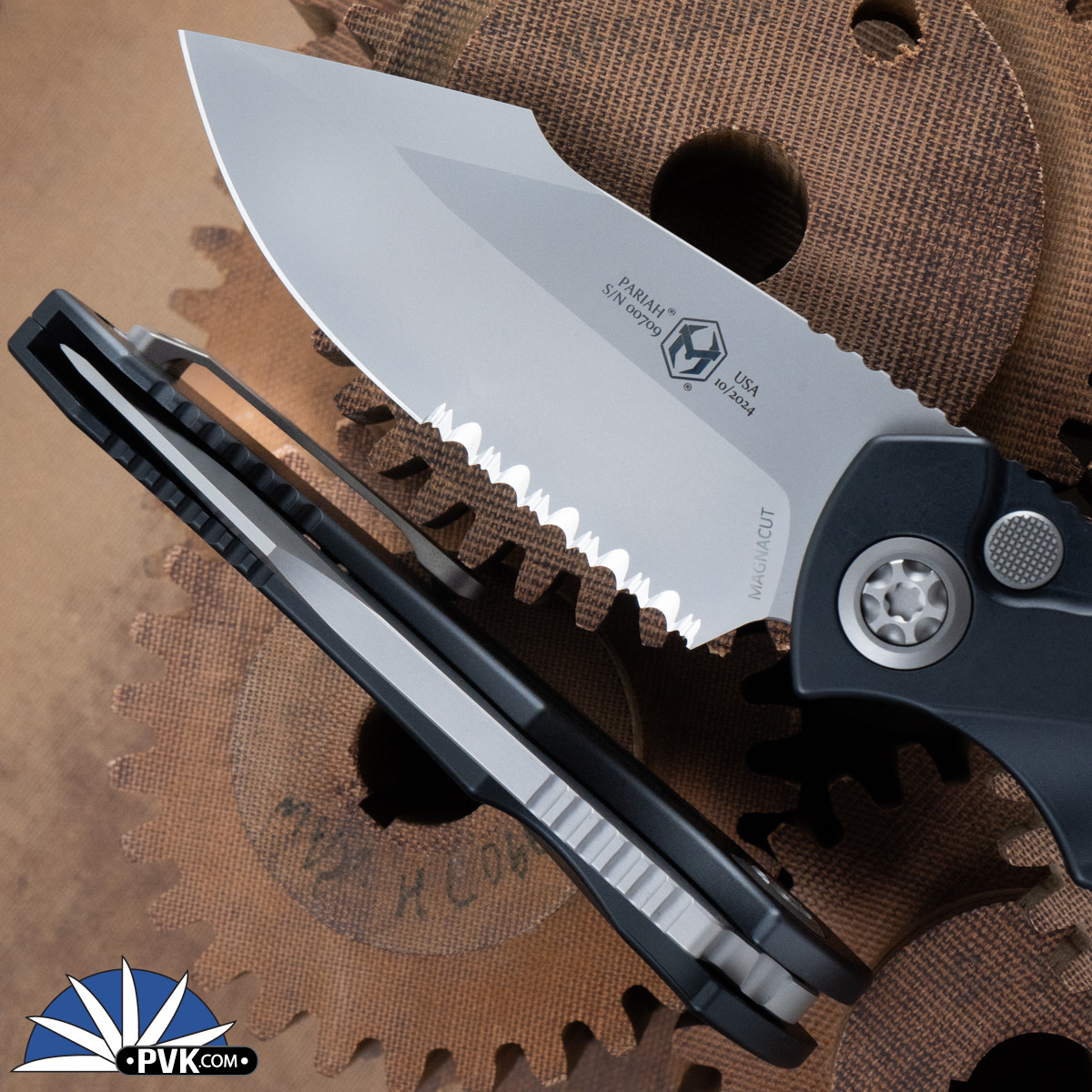 Heretic Knives Pariah Auto, Magnacut Bead Blast Partial Serrated Blade ...