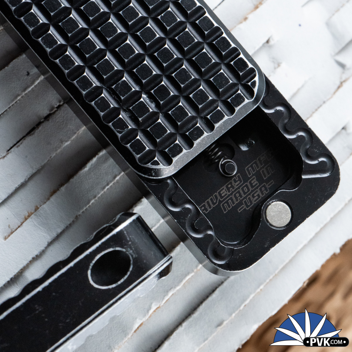 Rivery Manufacturing Zero 6061 Aluminum With Lanyard Hole, Grenade Worn Black - PVK