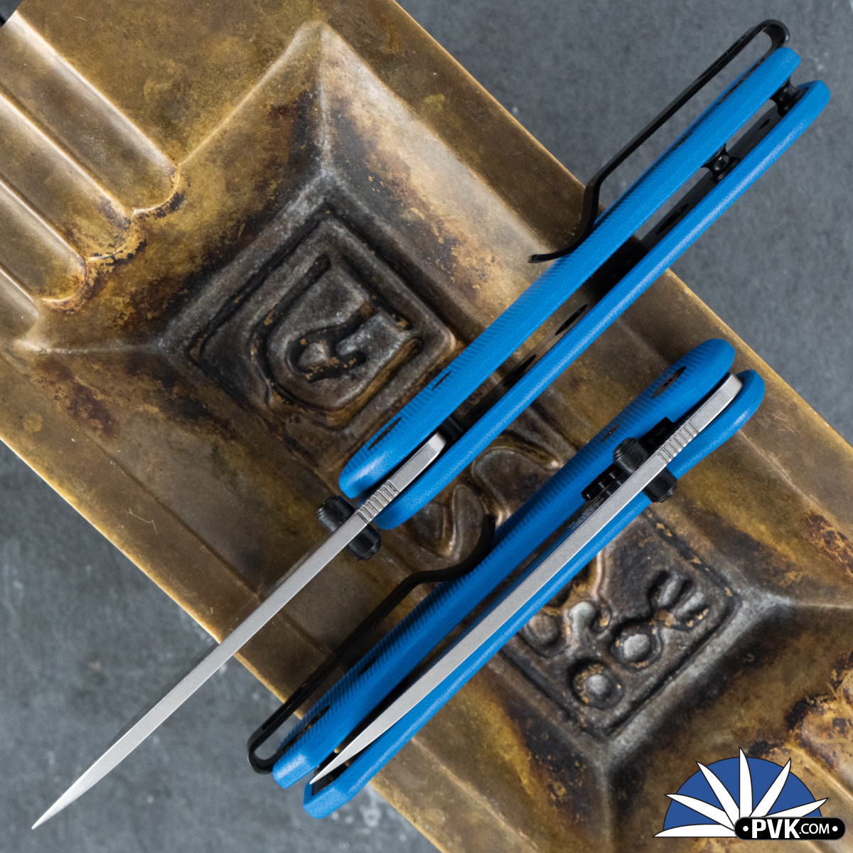 Knafs Lander 1 D2 Stonewash Blade, Blue G10 Fast Swap Scales - PVK