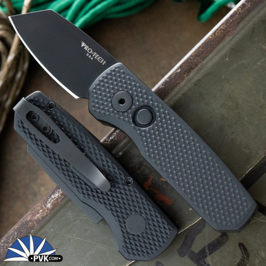 Protech Runt 5 R5406, DLC Reverse Tanto Magnacut Blade, Texture Black ...