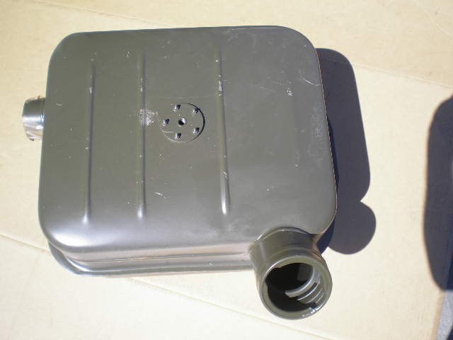 Front Fuel Tank-4044703101