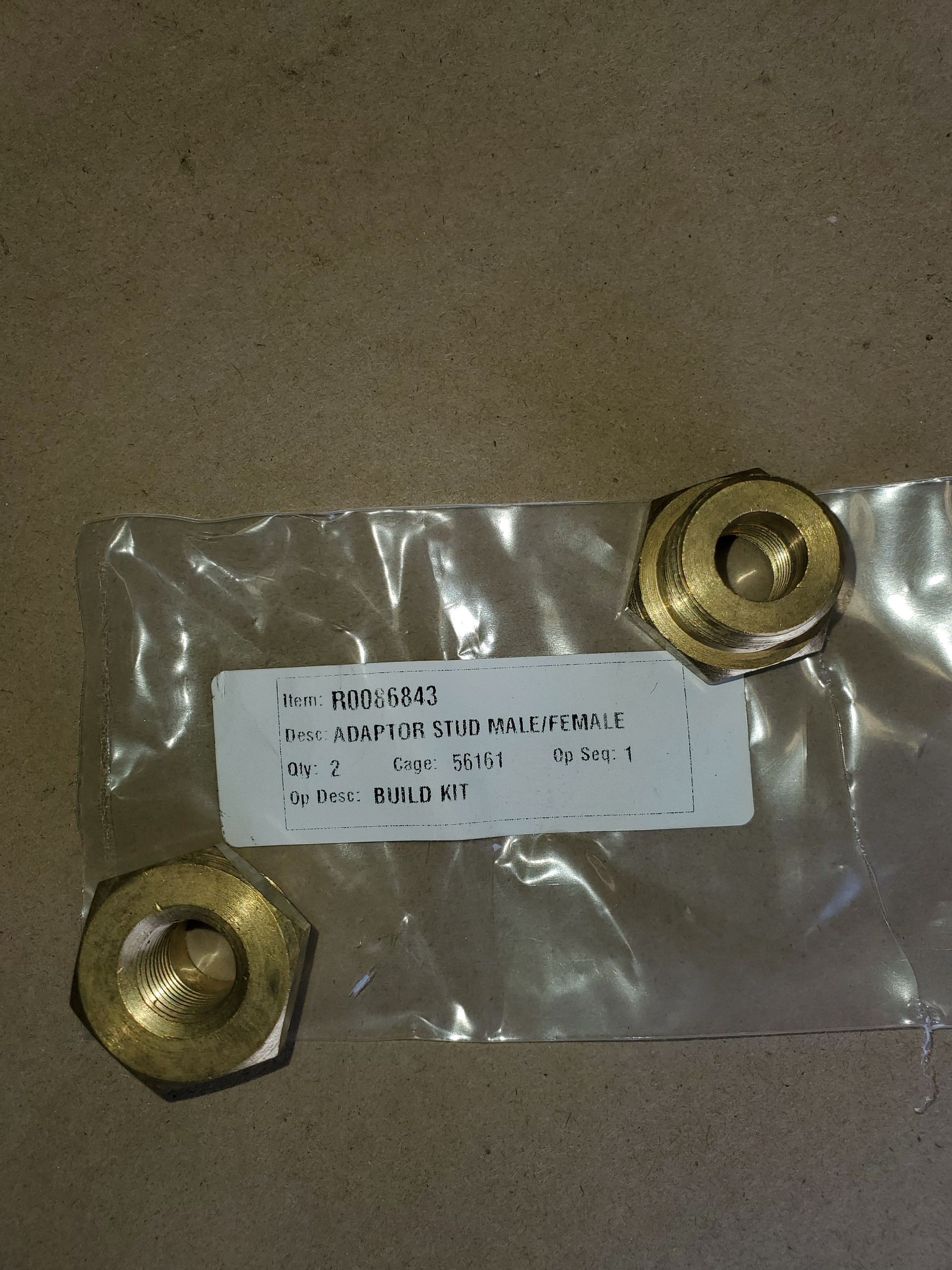 Adapter Stud Male/Female-R0086843