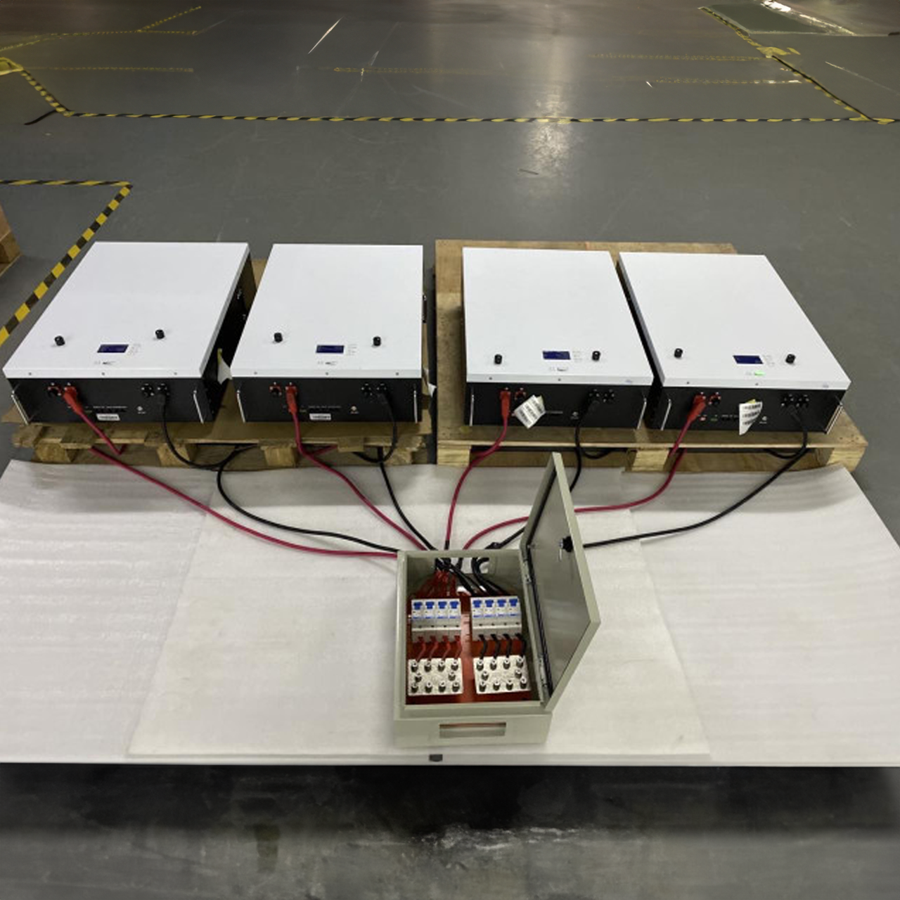 DC Combiner Box 4-in-2-out 400A Solar Battery Parallel