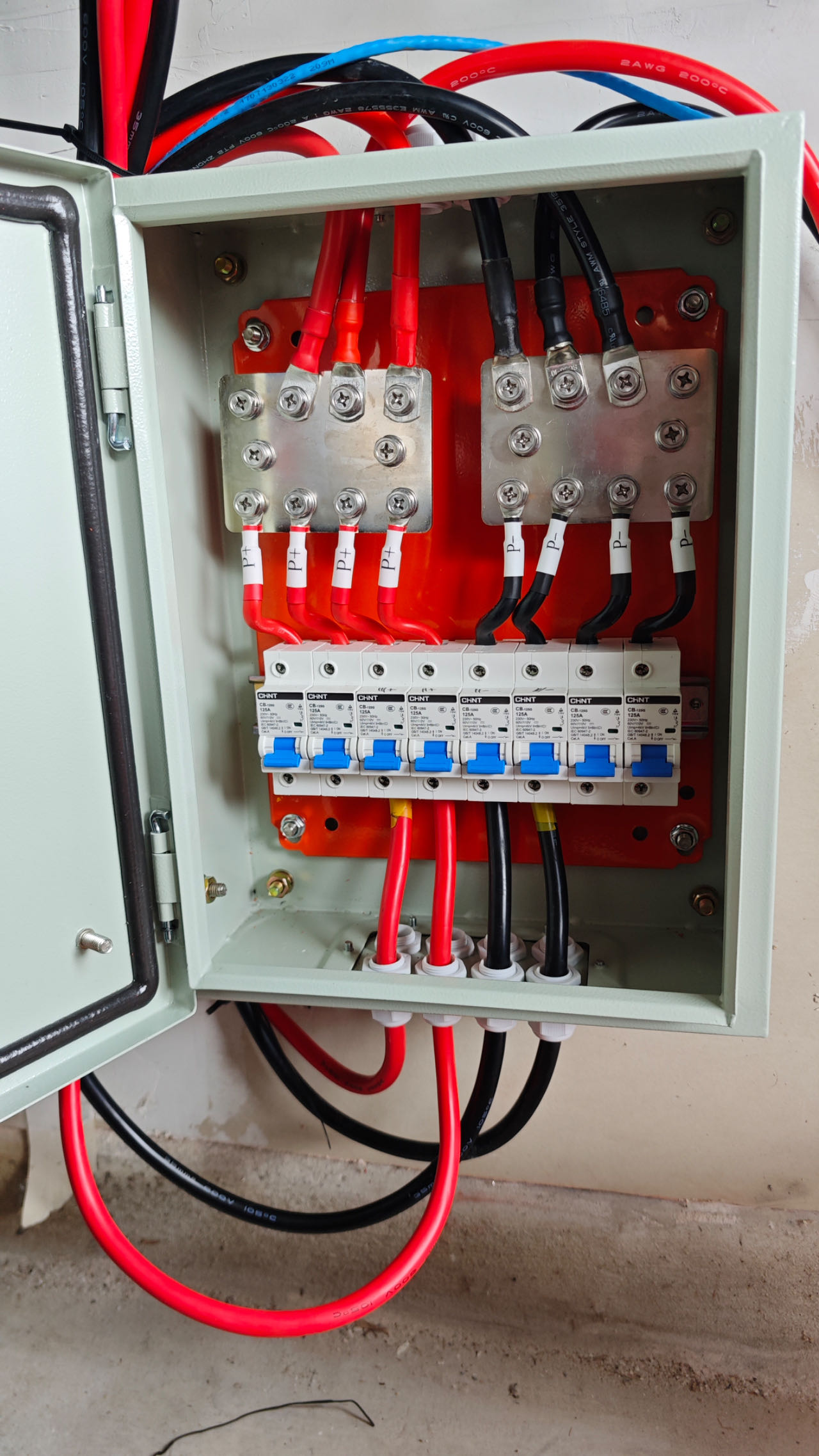 Why Choose Liniotech DC Combiner Box Over Copper Bus Bars for ...