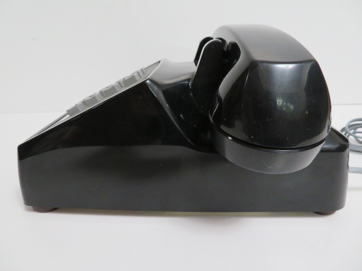 Black 2500 telephone made by Western Electric | Old Phone Shop