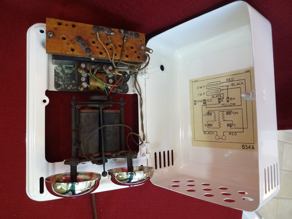 Western Electric telephone 634A, 534 subset ringerbox White | Old Phone ...