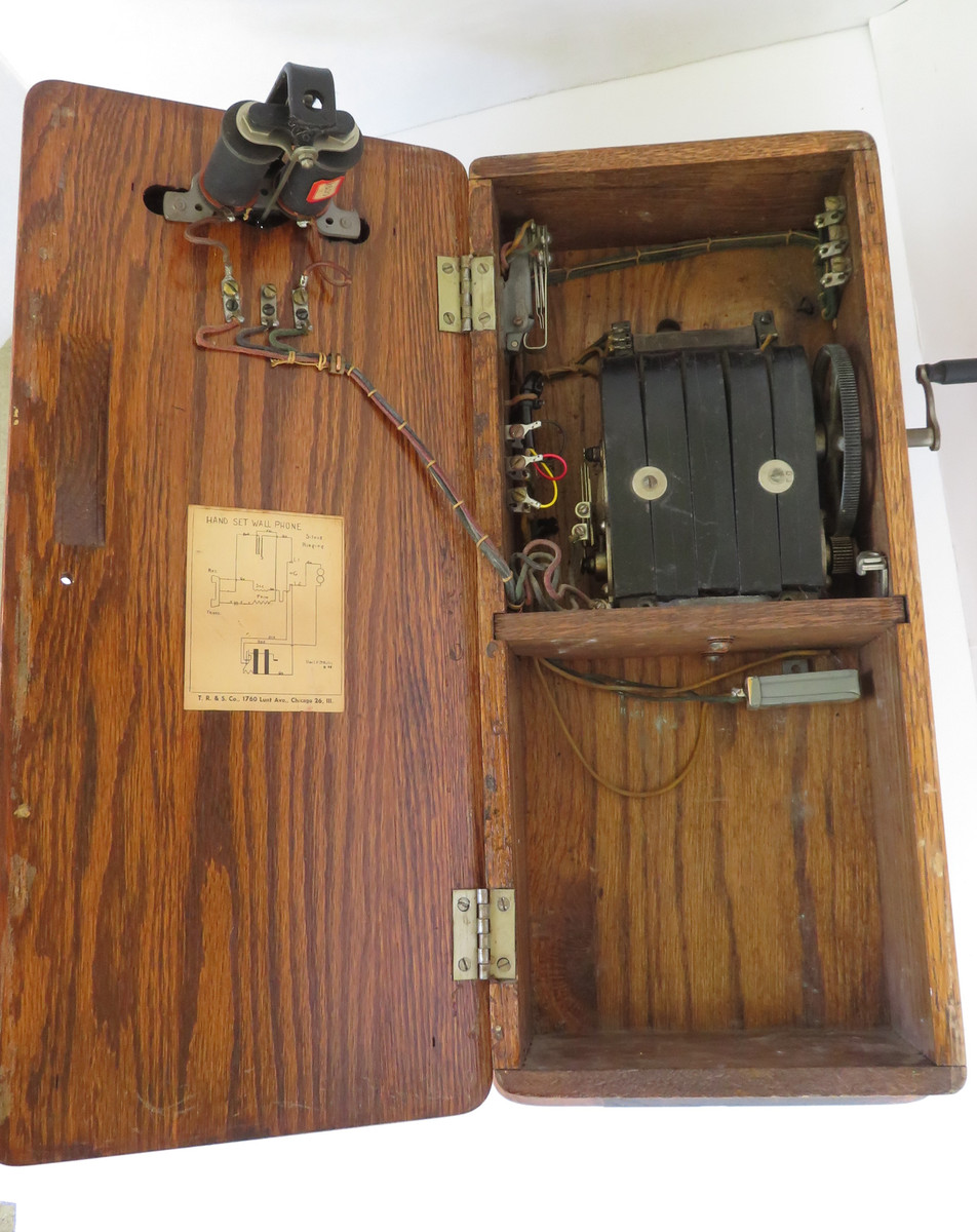 Automatic Electric Wooden wall telephone with magneto - Old Phone Shop ...