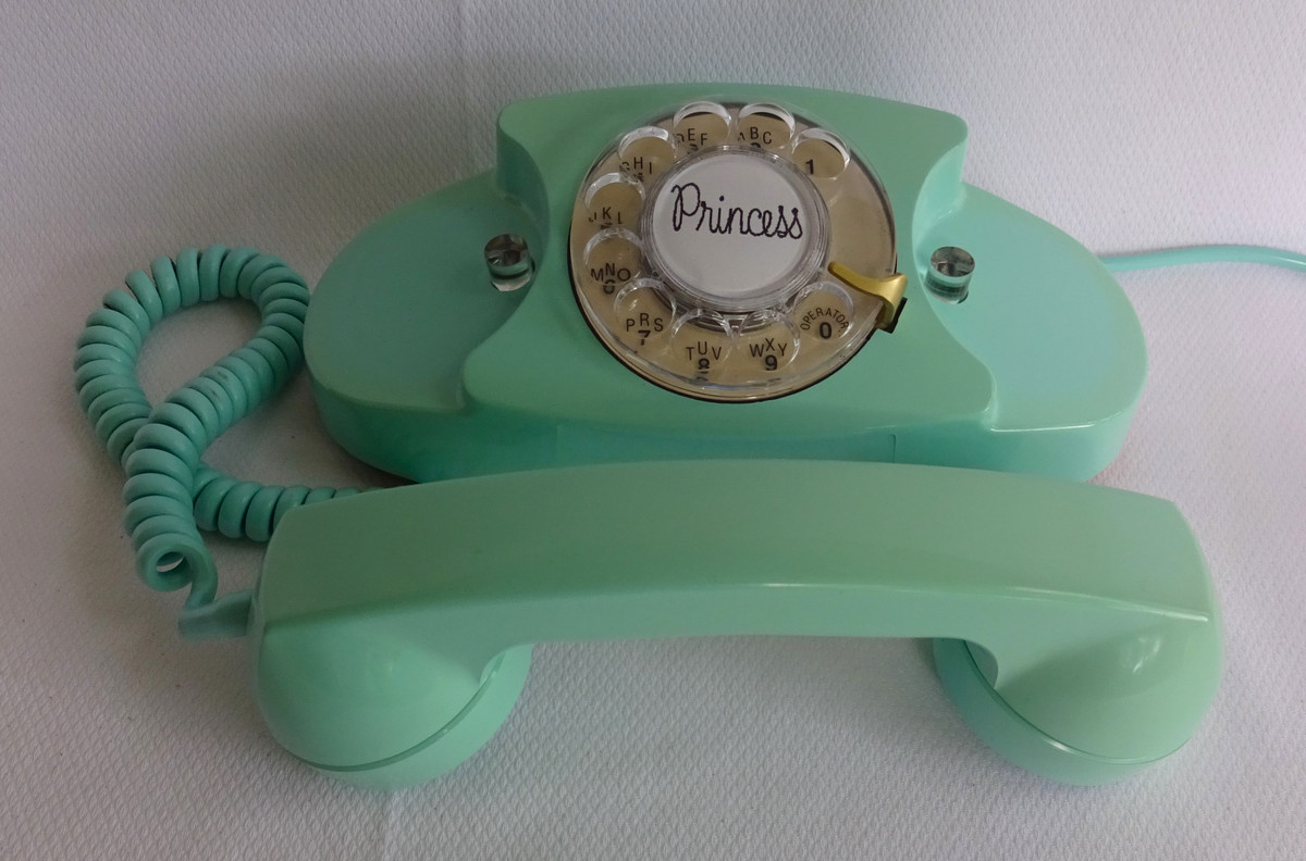 Turquoise Princess telephone 701B made by Western Electric | Old Phone Shop