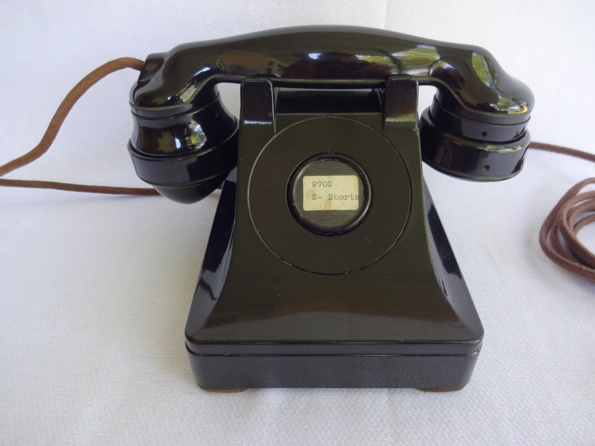 1937 Western Electric 302 1st year the 302 was made | Old Phone Shop