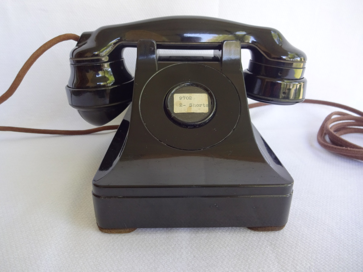 1937 Western Electric 302 1st year the 302 was made | Old Phone Shop