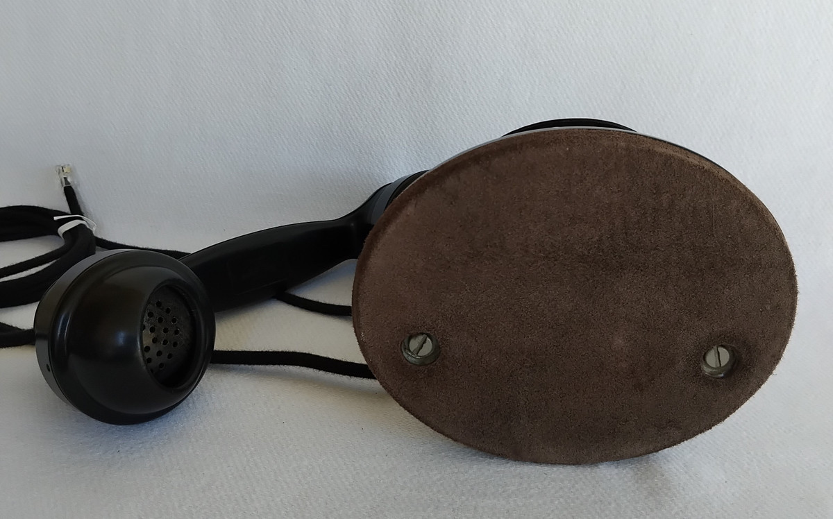 Western Electric 202 telephone, oval base, antique telephone | Old ...
