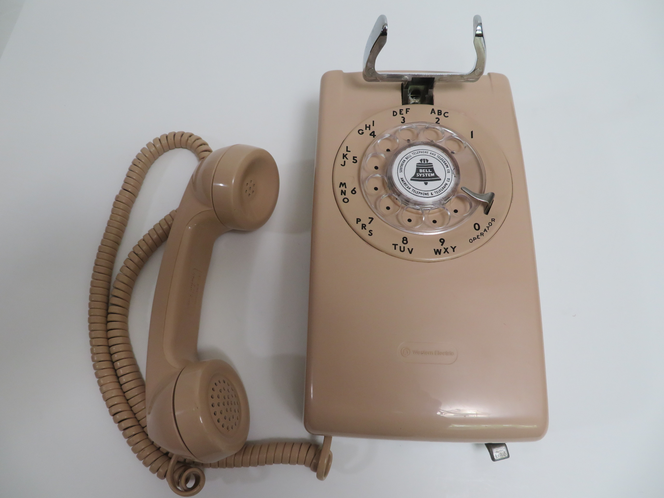 Western Electric 354 wall telephone is the wall version of the popular ...