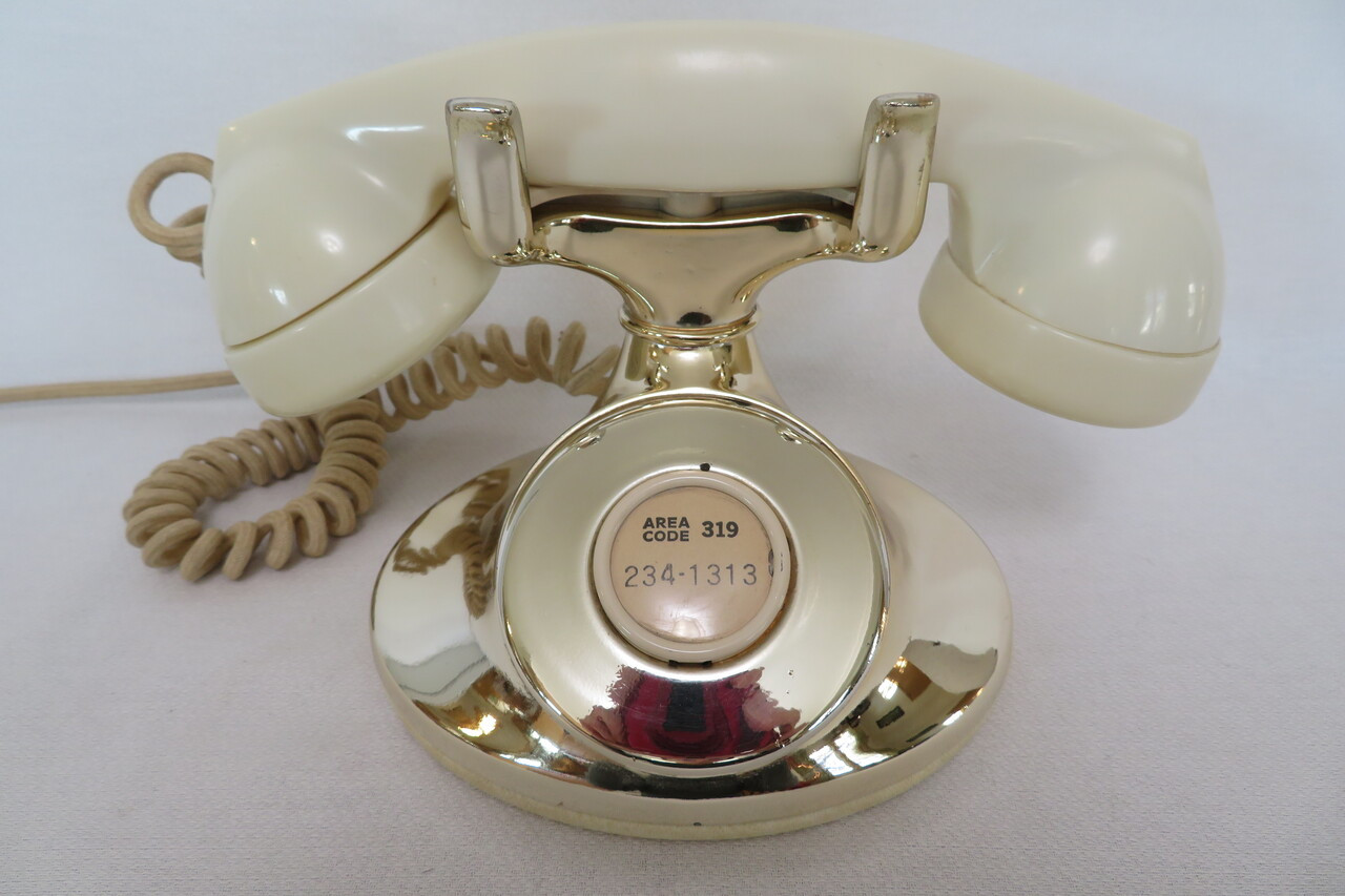 The finest antique telephones available | Old Phone Shop