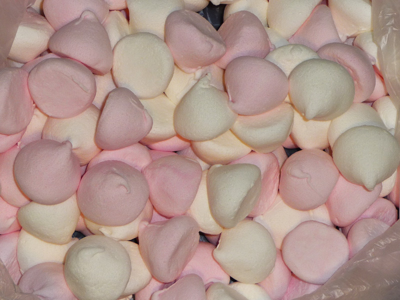Betta White Marshmallow Puffs - purchase at The Professors Online Lolly ...