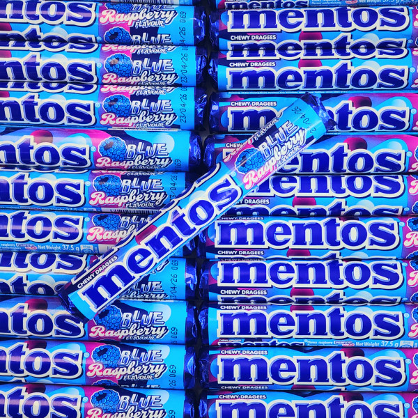 Mentos Blue Raspberry - 40 Roll Display Unit