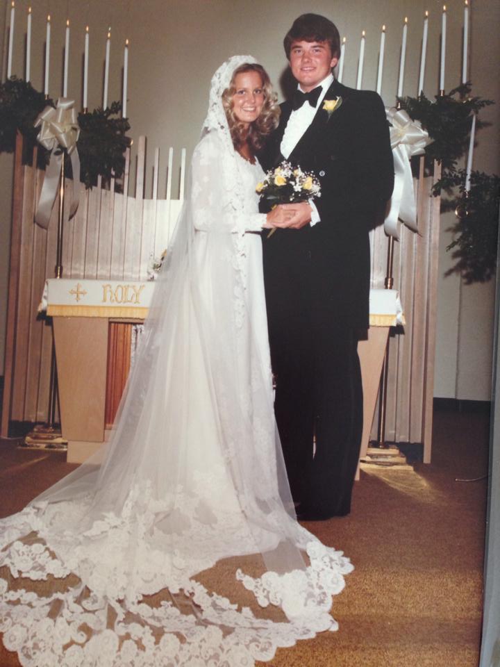 Happy 35th Anniversary To Lori Allen And Her Husband Eddie Bridals By Lori