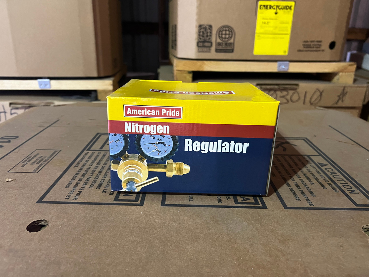 Nitrogen Regulator with Rubber Protector
