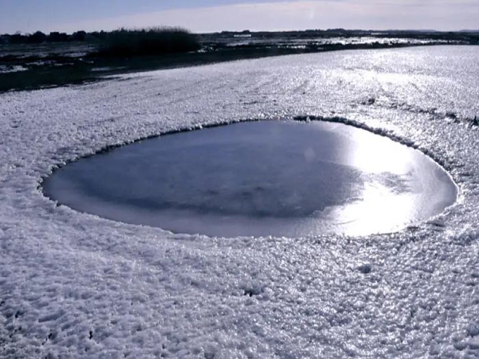 Frozen Pond Maintenance - How to Keep Your Fish Alive During Cold ...