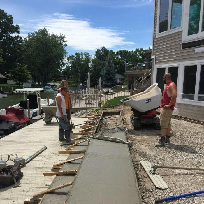 Canycom SC75 Concrete Pivot Buggy | Chas. E. Phipps