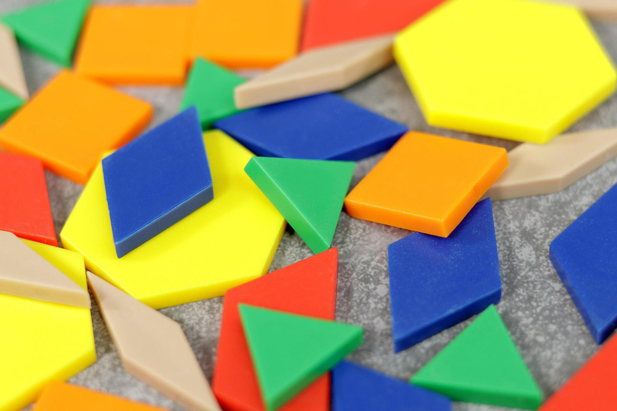 Pattern Blocks | ETC Montessori
