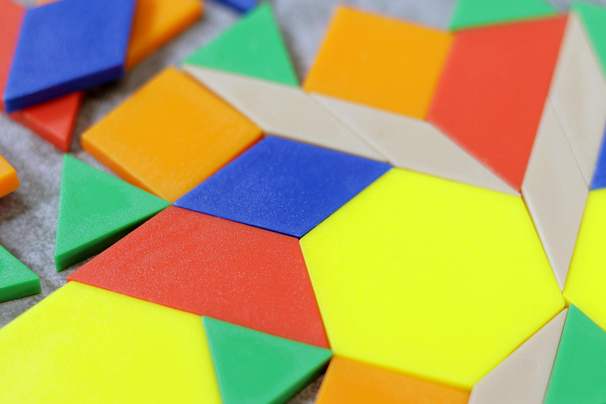 Pattern Blocks | ETC Montessori