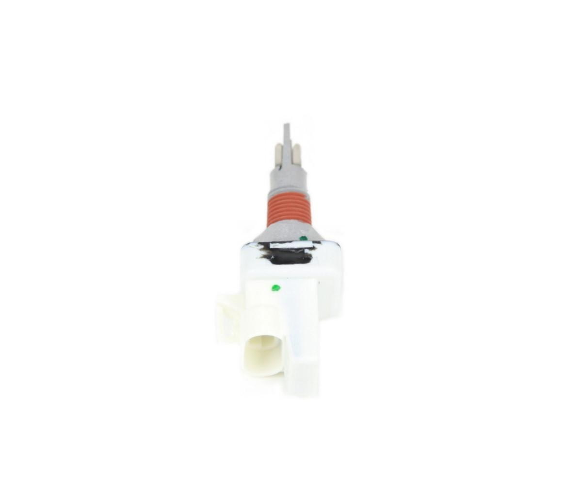 Low Coolant Sensor - Cat, Cummins or Detroit - 3 Wire Sensor