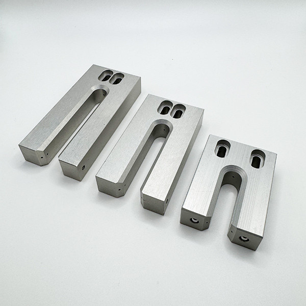 LubeTool Horizontal Blade Saddle Nozzles