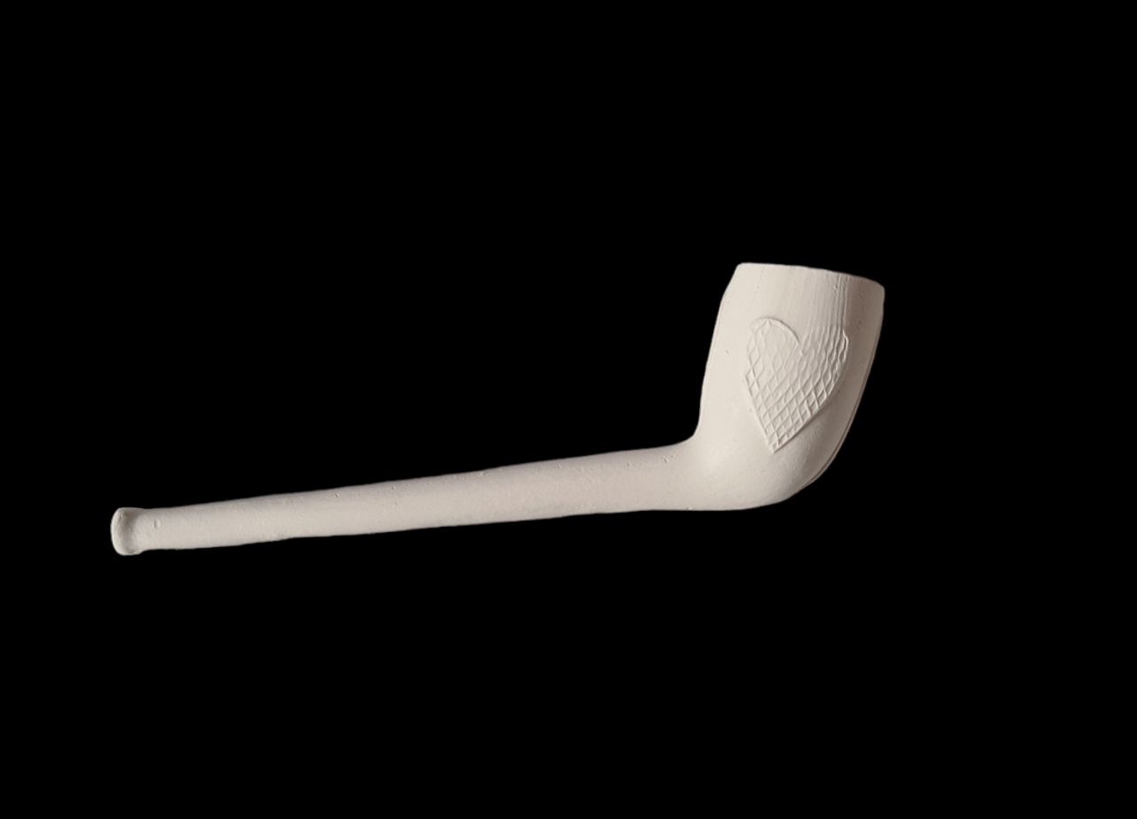 Small Clay Cutty Pipe #15 (Hand & Heart) - GQ Tobaccos