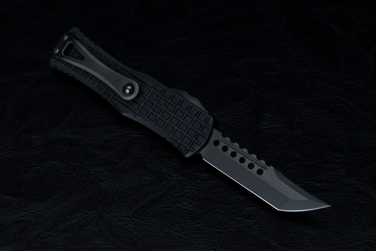 Microtech Knives Hera Hellhound Signature Series Otf Automatic Knife