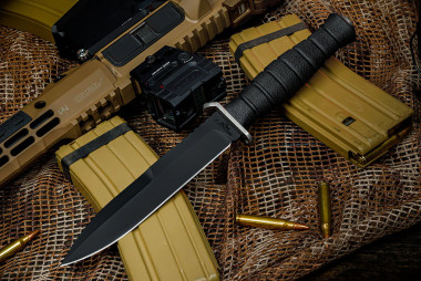 Defiant 7 Les George M320G Fixed Blade Dagger Knife Black Blade w ...