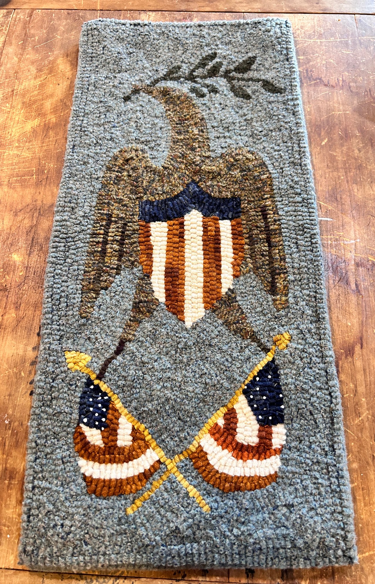 Patterns and Projects - Rug Hooking Patterns - Page 1 - The Old Tattered Flag