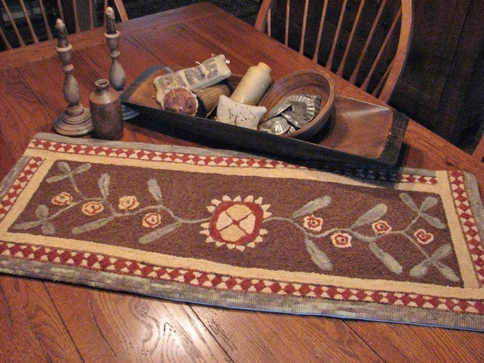 Antique Fraktur Flower Rug Hooking Pattern
