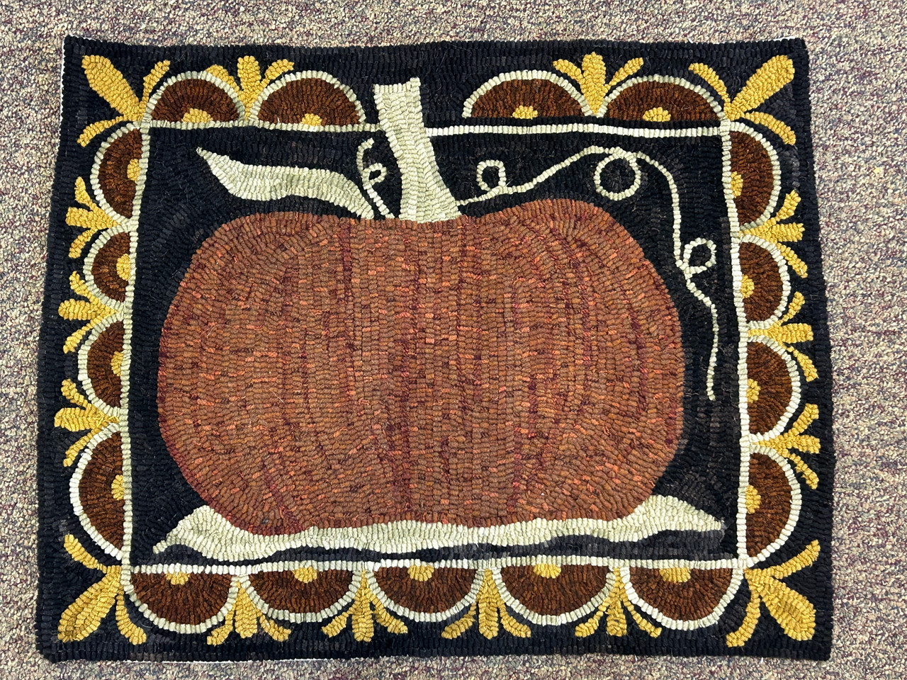 Fancy Pumpkin Rug Hooking Pattern