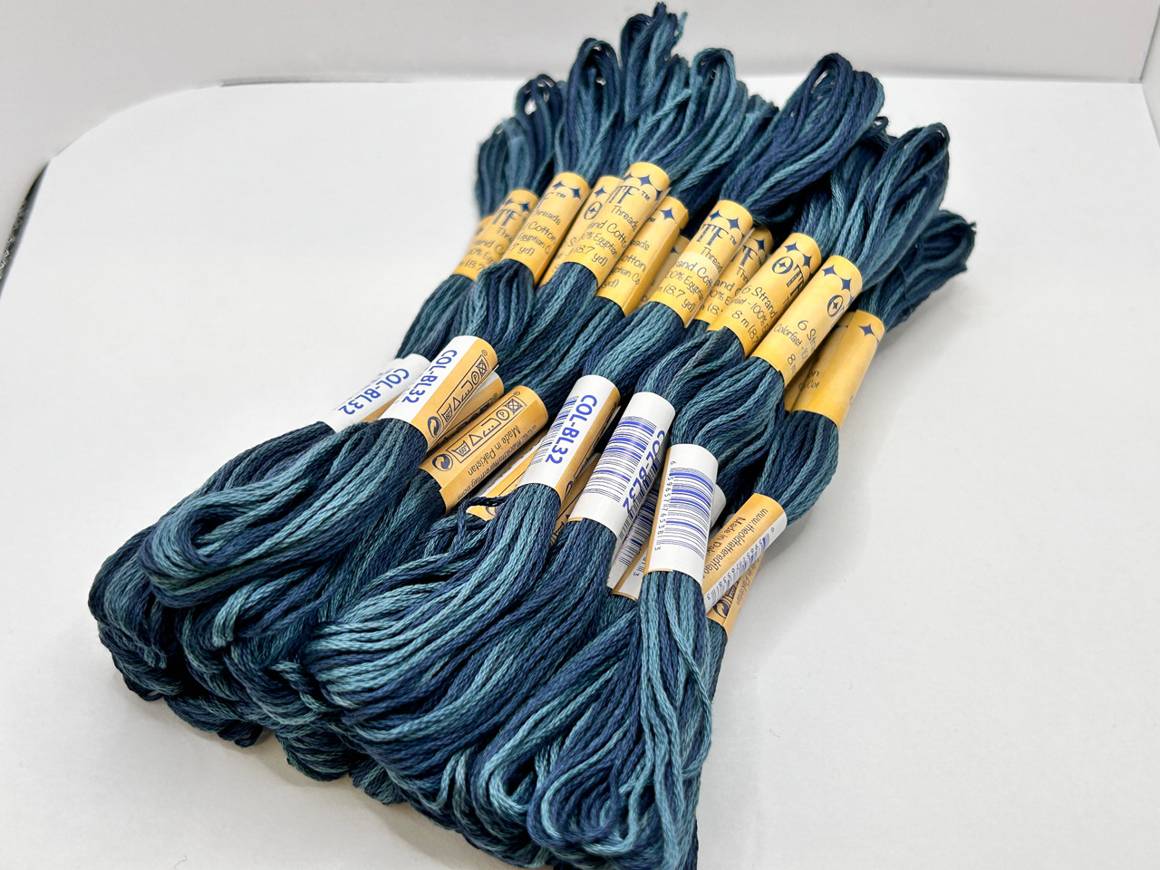 OTF Threads™️ 6 Strand Floss Variegated - BL32 Pretty Blue