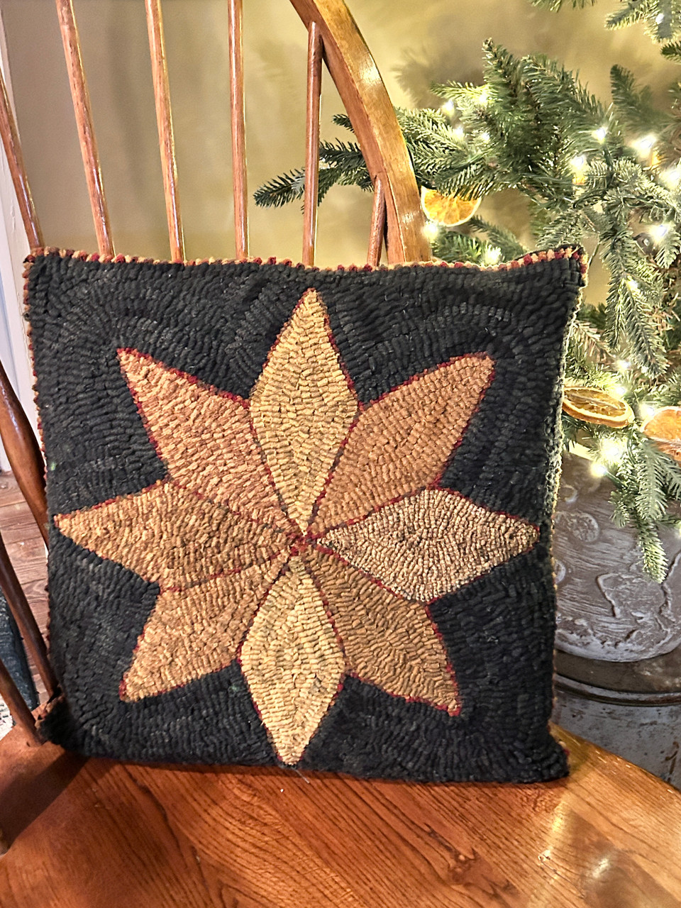 8 Point Star Rug Hooking Pattern