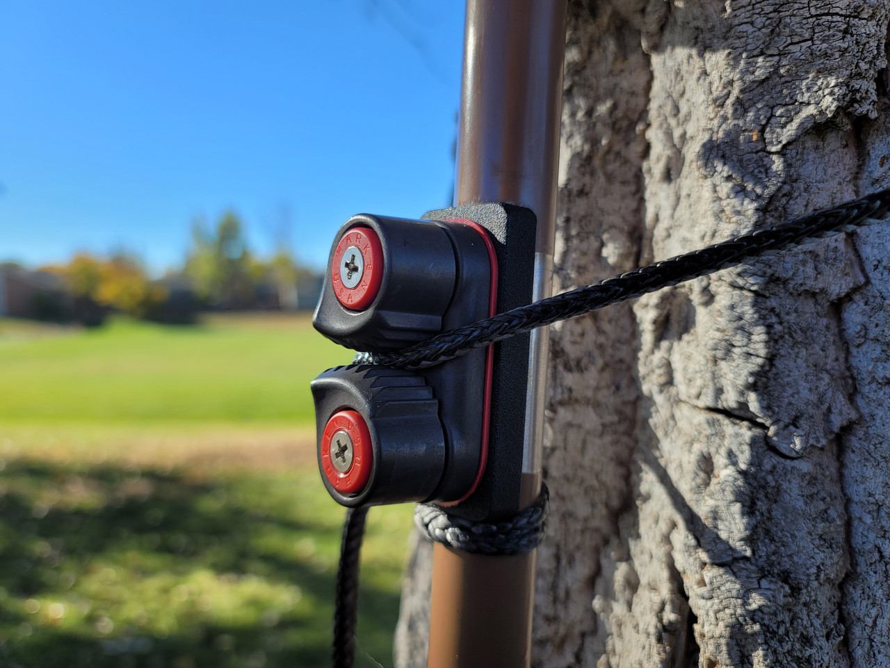 Lightweight, One-Stick Climbing Sticks For Saddle Hunting