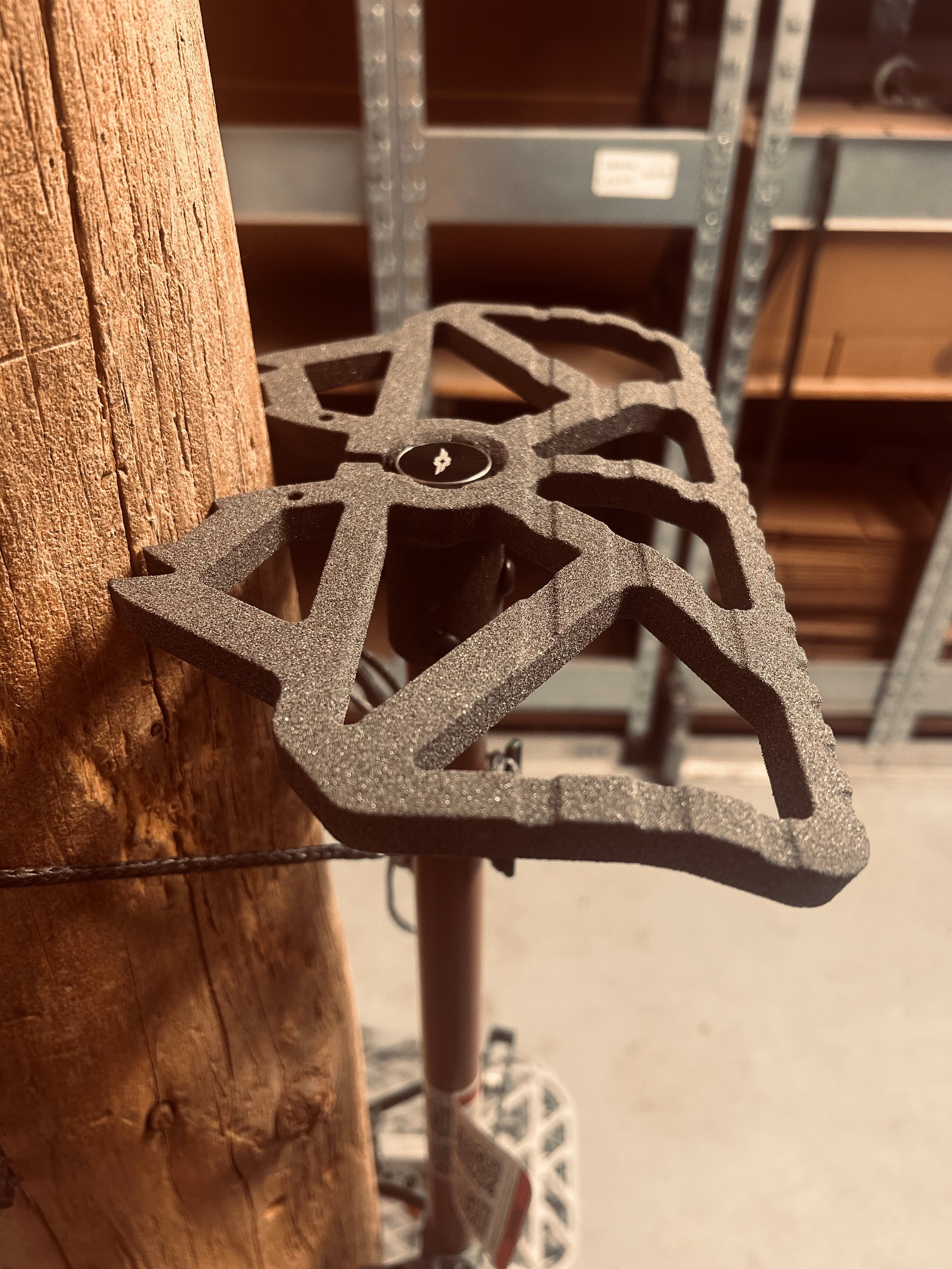 Lightweight, One-Stick Climbing Sticks For Saddle Hunting